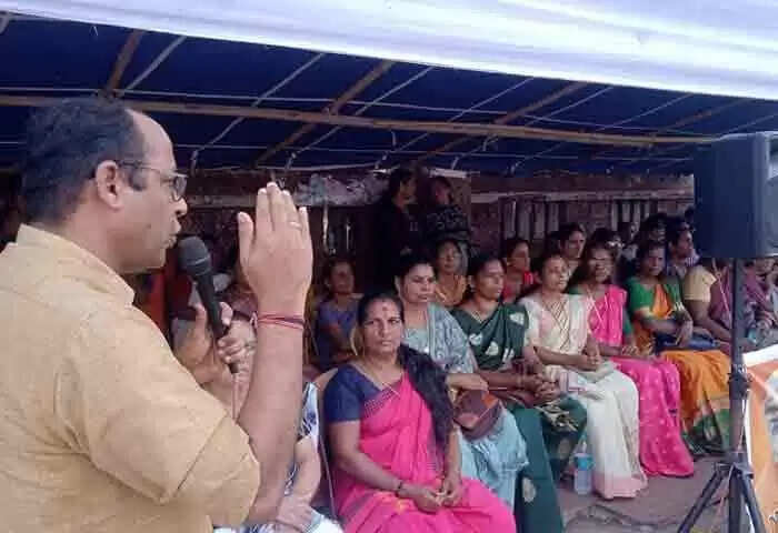 K Srikanth | സ്ത്രീകള്‍ക്ക് സഞ്ചാര സ്വാതന്ത്ര്യമില്ലാത്ത നാടായി കേരളം ...