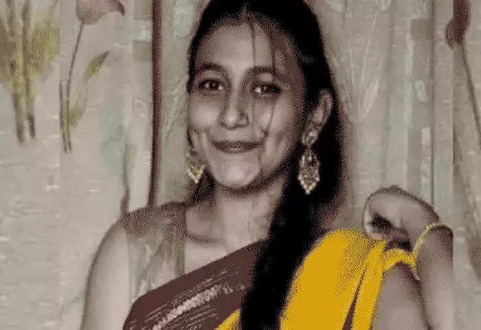 Found Dead | 'പുതുവര്‍ഷ ദിനത്തില്‍ ഫോടോഷൂടിന് പോകാന്‍ മാതാപിതാക്കള്‍ വിസമ്മതിച്ചു'; പിന്നാലെ ...